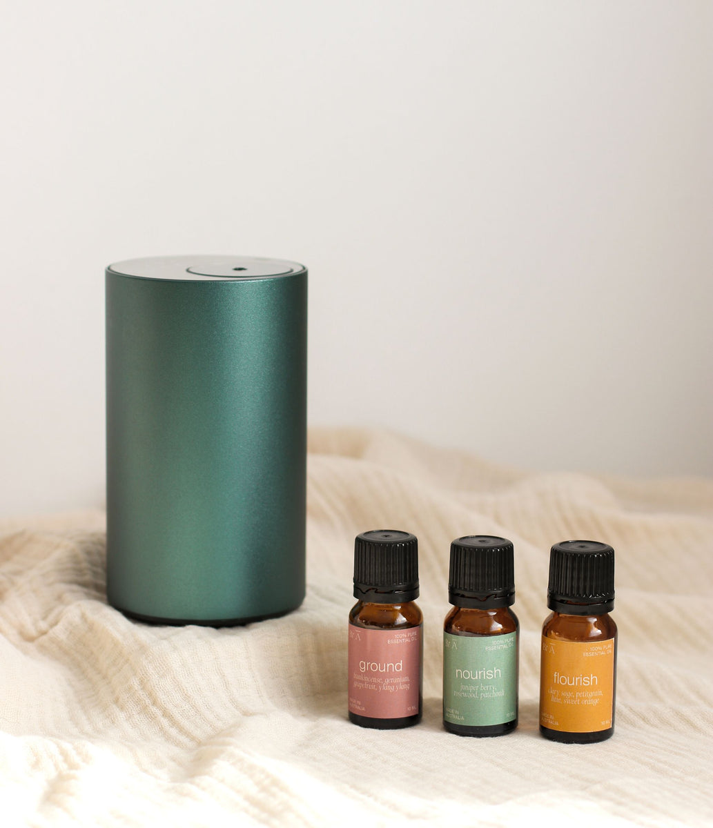 Begin to Arrive Ora Diffuser Green Aromatherapy Diffuser & Three ...